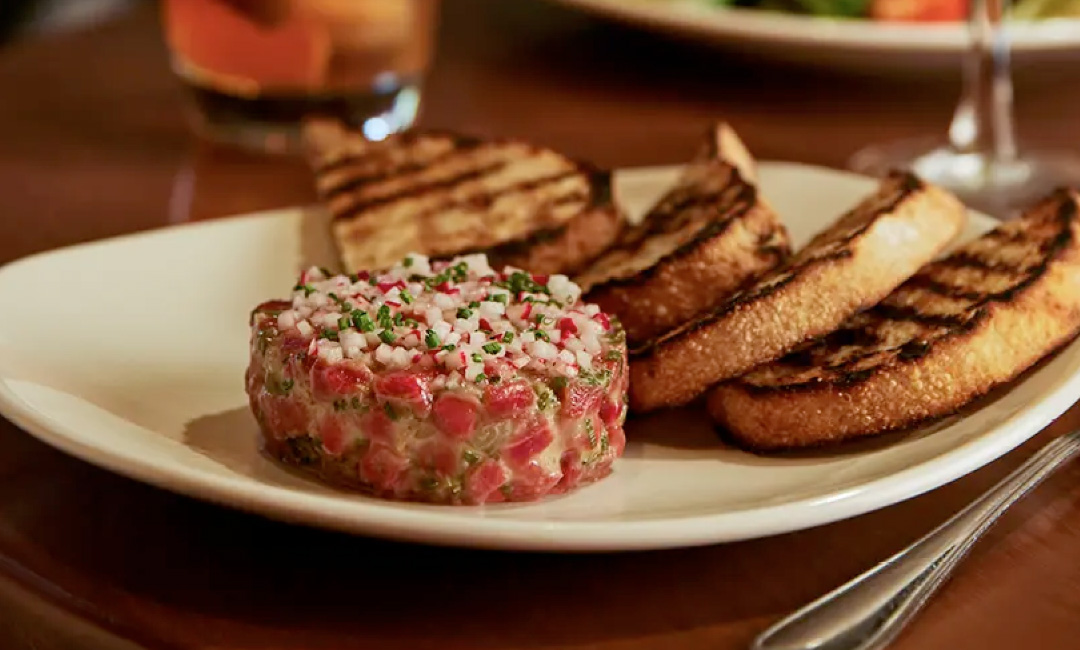 Banff Restaurant - Keg Steakhouse & Bar - Caribou Lodge Location