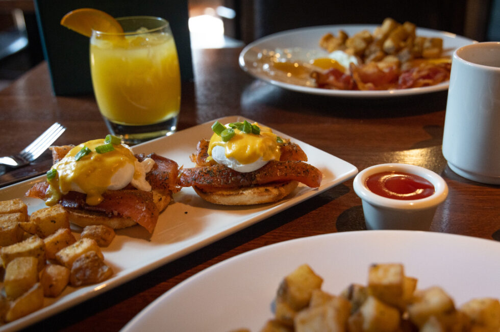 Banff Restaurant - Keg Steakhouse & Bar - Caribou Lodge Location